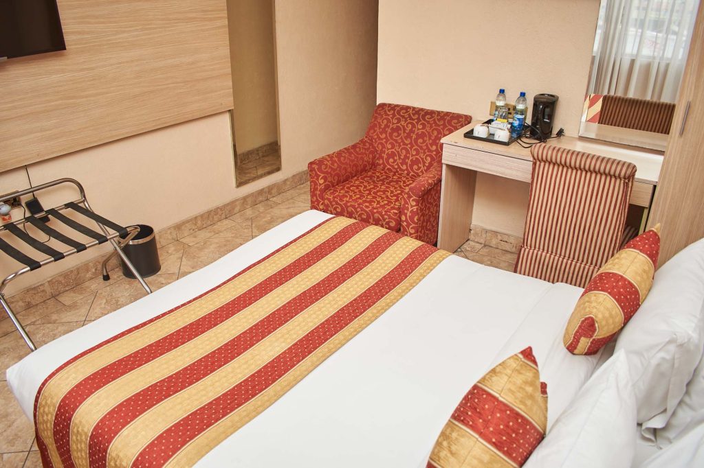 Standard Double Room | Hotel Waterbuck
